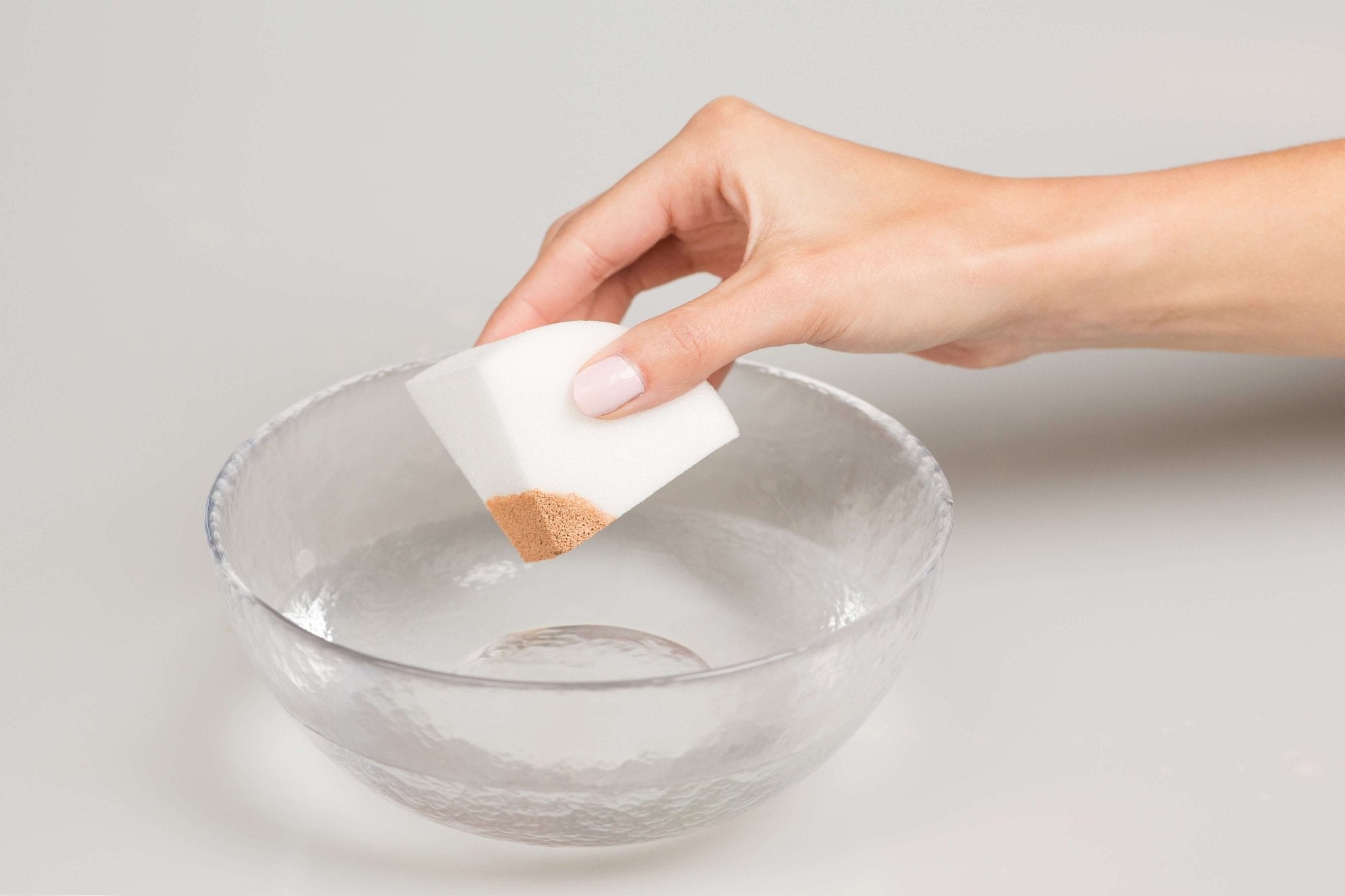 How Often Should You Replace Your Makeup Sponge? (And How to Make It L ...